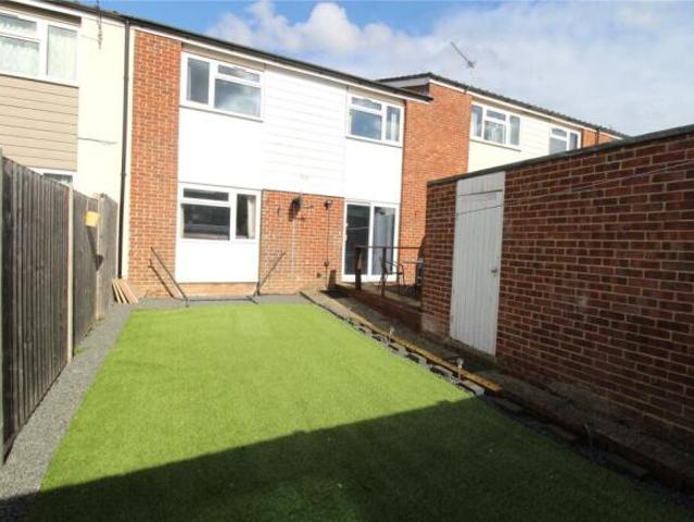 3 bedroom terraced house for sale in Lundy Close, Basingstoke, Hampshire, RG24