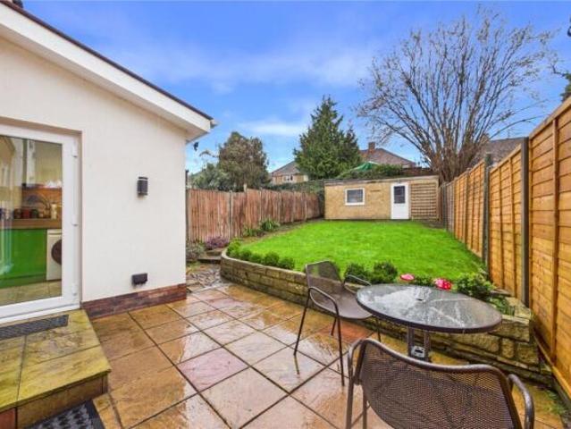 3 bedroom terraced house for sale in Lyndhurst Road, Tilehurst, Reading, Berkshire, RG30