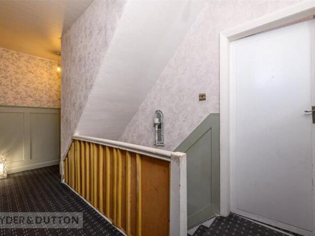 3 bedroom terraced house for sale in Lynndale Avenue, Birkby, Huddersfield, HD2