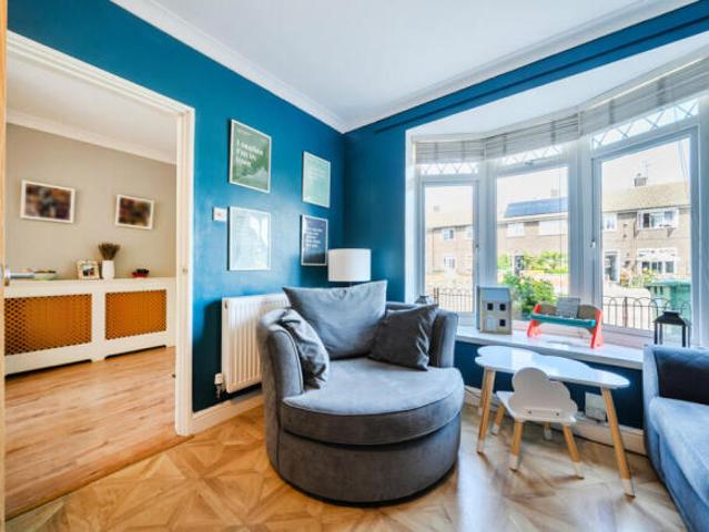 3 bedroom terraced house for sale in Mottisfont Road, Abbey Wood, SE2
