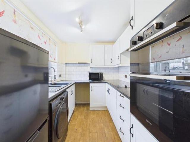 3 bedroom terraced house for sale in Mount View Gardens, Sheffield, S8