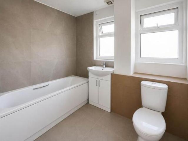 3 bedroom terraced house for sale in Monks Close, Oxford, OX4