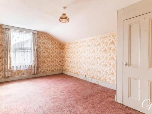 3 bedroom terraced house for sale in Monson Avenue, Cheltenham, GL50