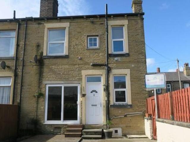 3 Bedroom Terraced House For Sale In Morley