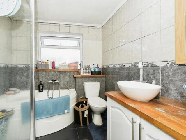 3 bedroom terraced house for sale in Morrison Street, Swindon, Wiltshire, SN2