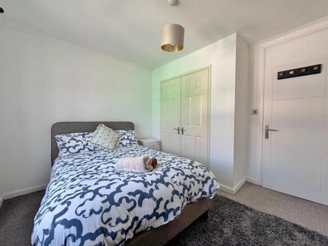 3 bedroom terraced house for sale in Magdala Road, Cosham, PO6