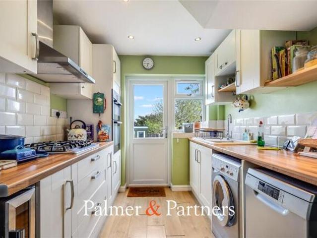 3 bedroom terraced house for sale in Magnolia Close, Chelmsford, Essex, CM2