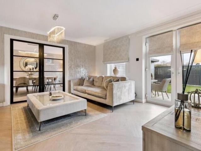 3 bedroom terraced house for sale in Mallots View, Newton Mearns, Glasgow, East Renfrewshire, G77