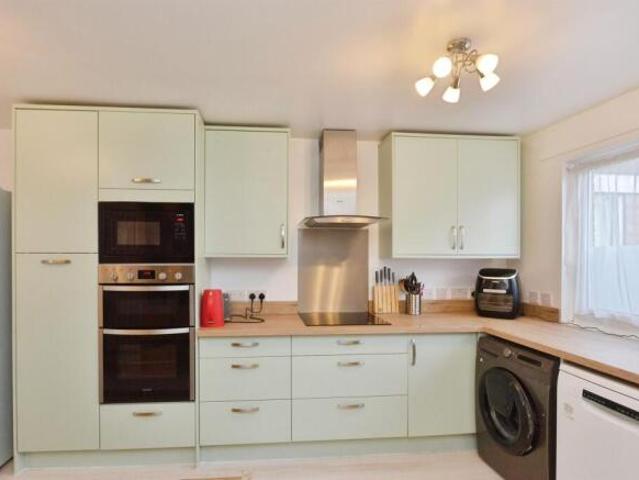 3 bedroom terraced house for sale in Malletts Close, Stony Stratford, MILTON KEYNES, MK11