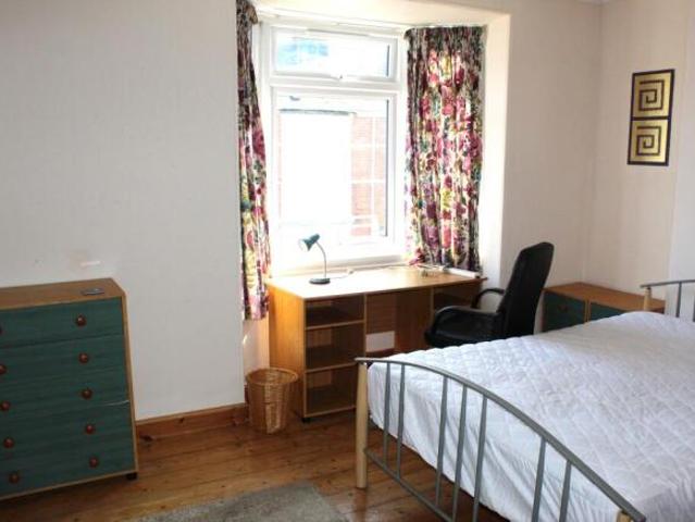 3 bedroom terraced house for sale in Mansfield Road, Exeter, EX4