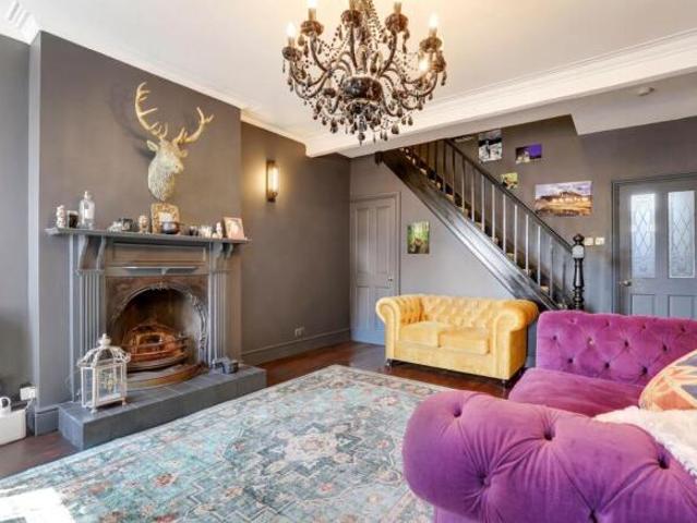 3 bedroom terraced house for sale in Mansfield Street, Nottingham, NG5