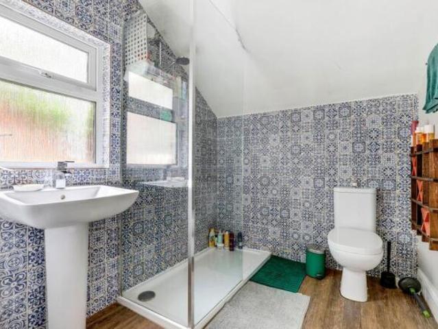 3 bedroom terraced house for sale in Mansfield Street, Nottingham, NG5
