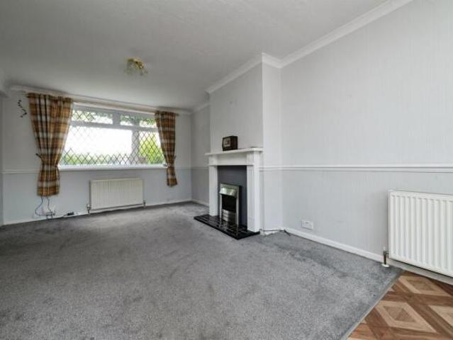 3 bedroom terraced house for sale in Marfleet Lane, Hull, HU9