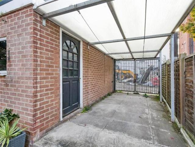 3 bedroom terraced house for sale in Markeaton Street, Derby, DE1