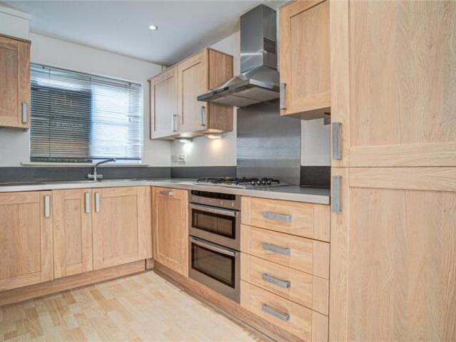 3 bedroom terraced house for sale in Marlborough Road, Old Town, Swindon, SN3