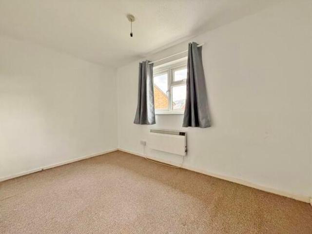 3 bedroom terraced house for sale in Marsh Close, Drayton, PO6