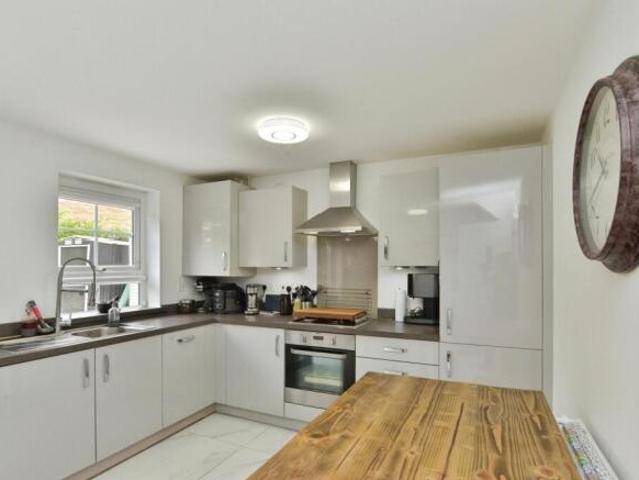 3 bedroom terraced house for sale in Martina Close, Fairfields, Milton Keynes, Buckinghamshire, MK11