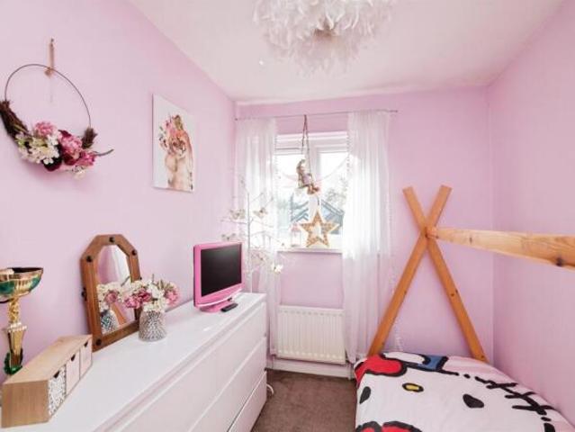 3 bedroom terraced house for sale in Meadow Road, SMETHWICK, B67