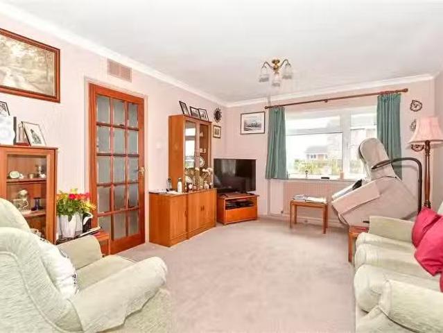 3 Bedroom Terraced House For Sale In Meadow Way, Petworth, Wes.
