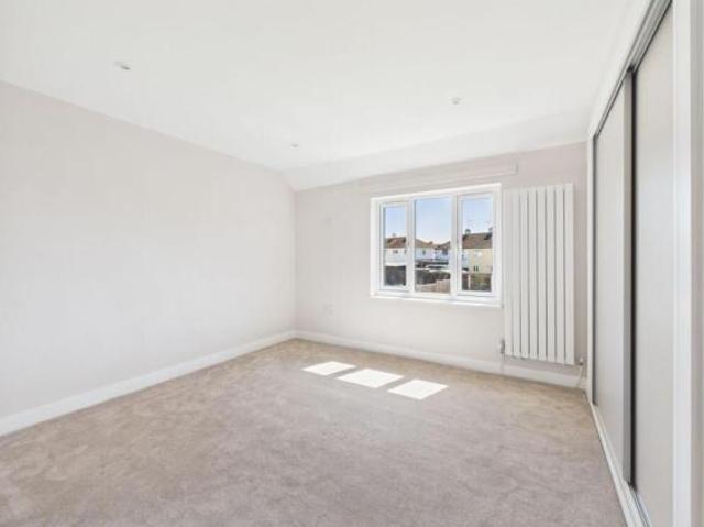 3 bedroom terraced house for sale in Meadowleaze, Gloucester, GL2