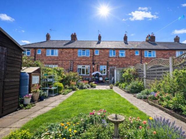 3 bedroom terraced house for sale in Meadows Lane, Chester, Cheshire, CH4