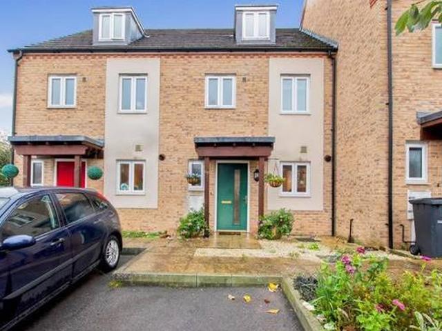 3 bedroom terraced house for sale in Melrose Close Maidstone ME15