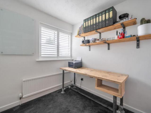 3 bedroom terraced house for sale in Merlin Way, Covingham, Swindon, SN3