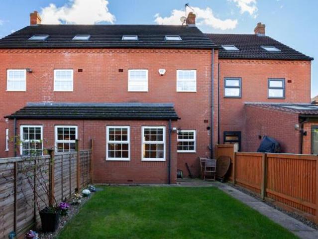 3 bedroom terraced house for sale in Mitchell Way, York, YO30