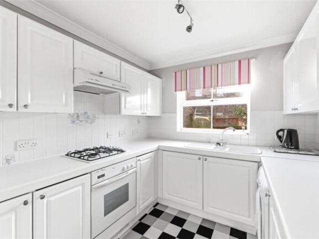 3 bedroom terraced house for sale in Mitre Close, Bedford, Bedfordshire, MK41