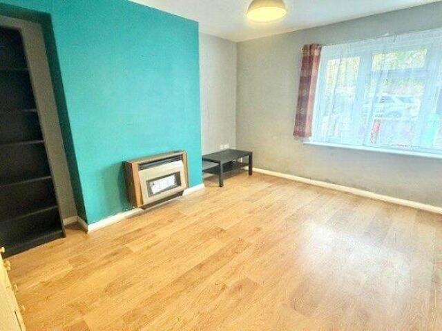 3 bedroom terraced house for sale in Middleton Boulevard, Wollaton, Nottingham, NG8