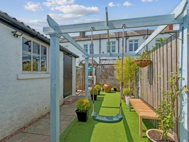 3 bedroom terraced house for sale in Milngavie Road, Bearsden, G61