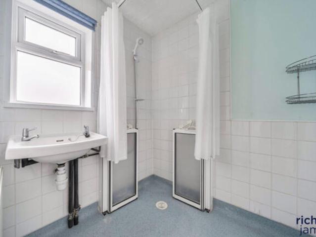 3 bedroom terraced house for sale in Milston Avenue, Penhill, Swindon, SN2