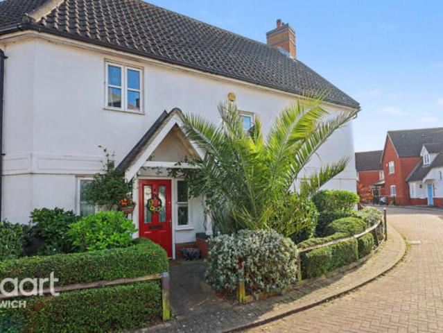 3 bedroom terraced house for sale in Minsmere Road, Ipswich, IP3