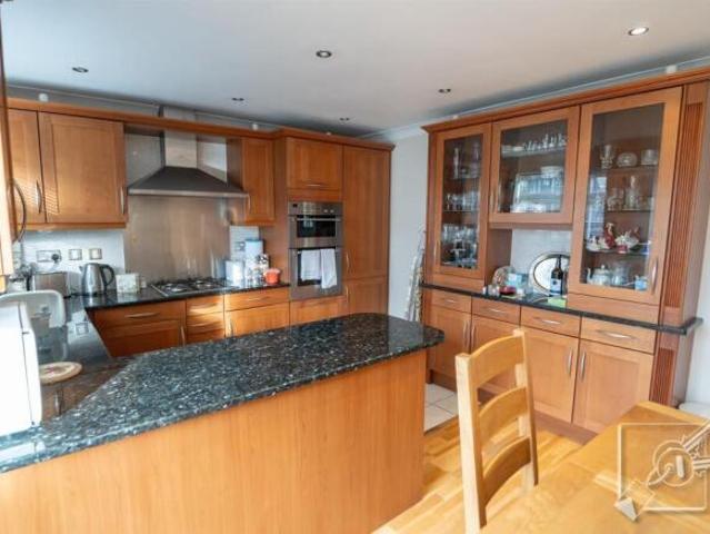 3 bedroom terraced house for sale in Mulberry Road, Northfleet, Gravesend, DA11
