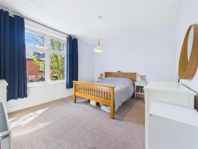 3 bedroom terraced house for sale in Murray Road, Greystones, Sheffield, S11
