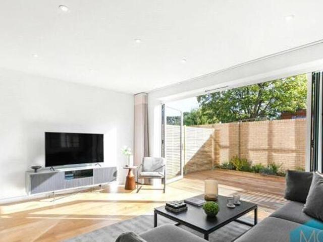 3 Bedroom Terraced House For Sale In Muswell Hill, London