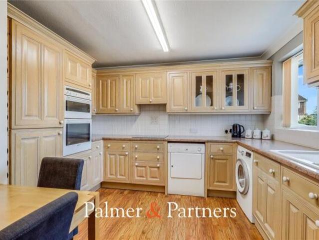 3 bedroom terraced house for sale in Noakes Avenue, Great Baddow, Chelmsford, Essex, CM2