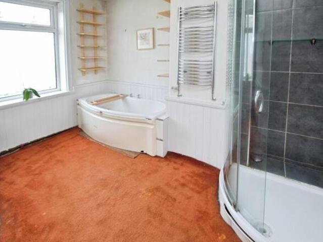 3 bedroom terraced house for sale in Norwood Avenue, Shipley, BD18
