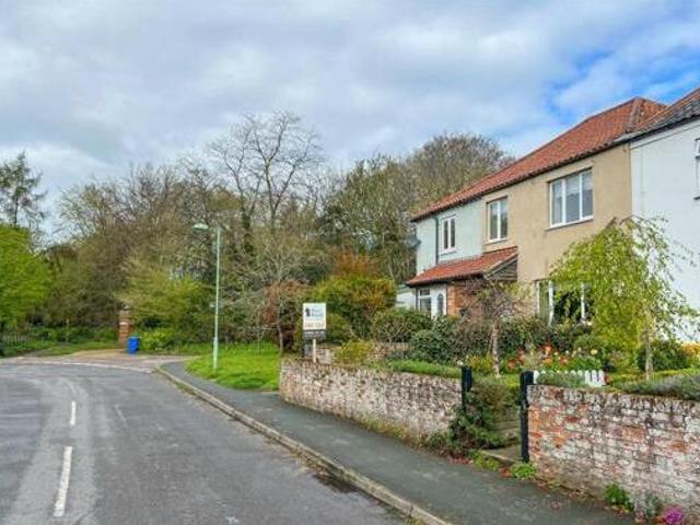 3 Bedroom Terraced House For Sale In North Cove