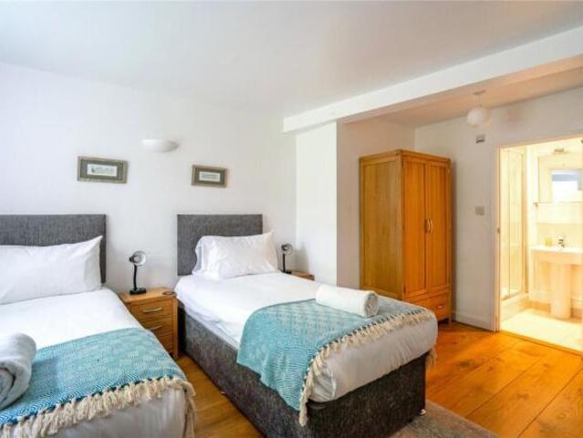 3 bedroom terraced house for sale in North View, Winchester, Hampshire, SO22
