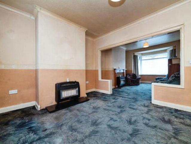 3 bedroom terraced house for sale in Northfield Road, Hull, HU3