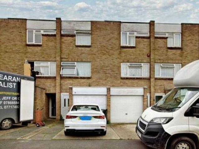 3 Bedroom Terraced House For Sale In Northfleet