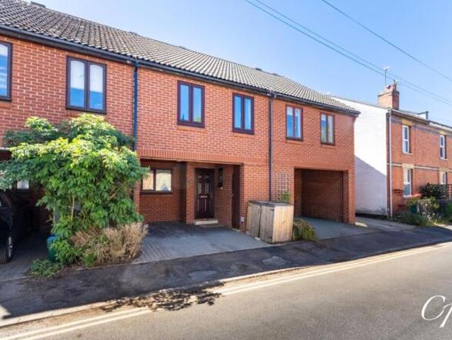 3 bedroom terraced house for sale in Naunton Parade, Leckhampton, GL53