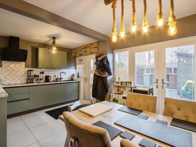 3 bedroom terraced house for sale in Nettleton Court, Leeds, LS15