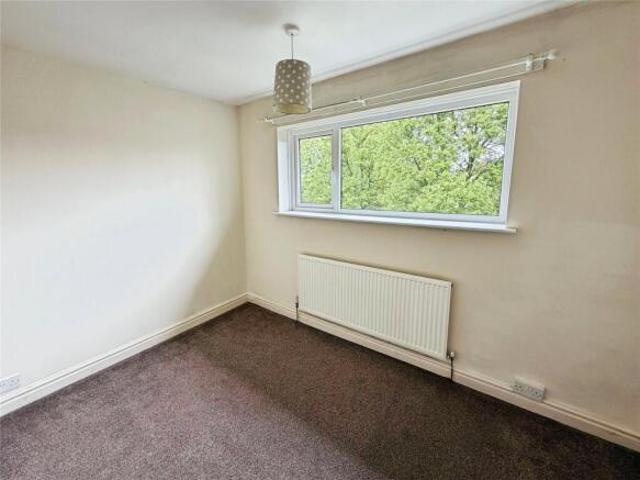 3 bedroom terraced house for sale in Newbolt Road, Balby, Doncaster, South Yorkshire, DN4