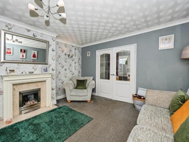 3 bedroom terraced house for sale in Newhaven Road, Warrington, WA2