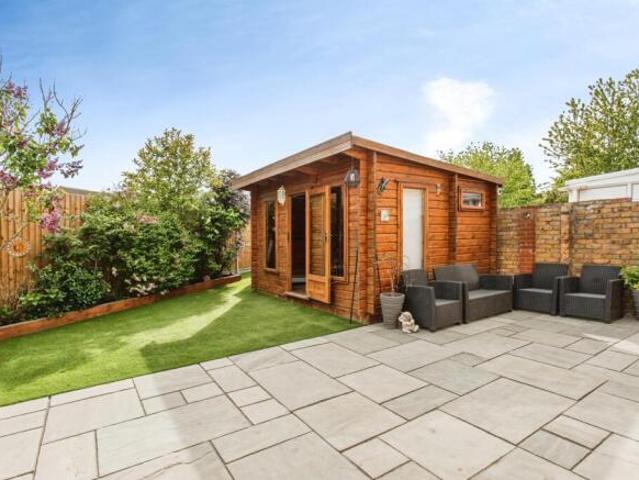 3 bedroom terraced house for sale in Newington Avenue, Southend on Sea, Essex, SS2