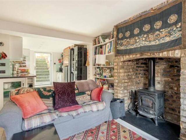 3 bedroom terraced house for sale in Newmarket Road, Cambridge, Cambridgeshire, CB5