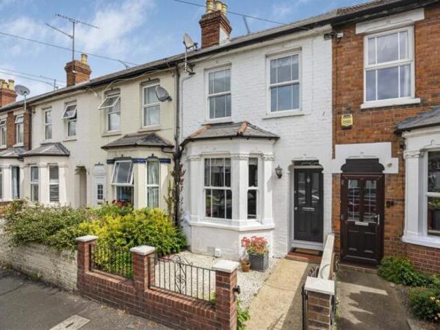 3 bedroom terraced house for sale in Newport Road, Reading, RG1
