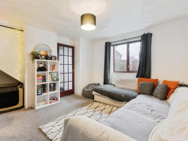 3 bedroom terraced house for sale in Nursery Close, Norwich, NR6